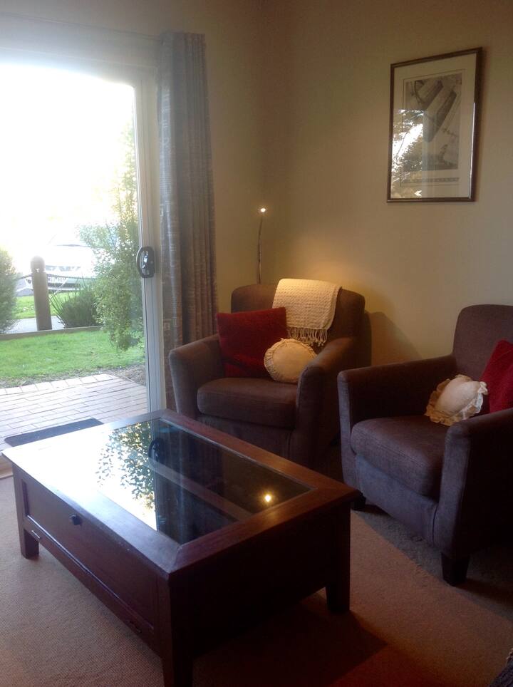 Stone's Throw Beachside,
View, Netflix, Wifi - Phillip Island