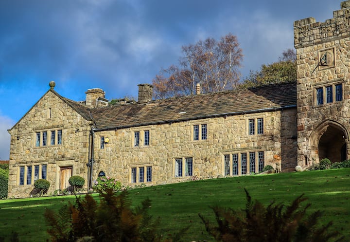 The Shooting Lodge At Upper House Estate. - Castleton