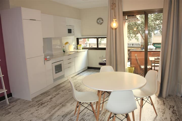 Sunny Terrace | Spacious | Old Centre 15m Walk - Paterna