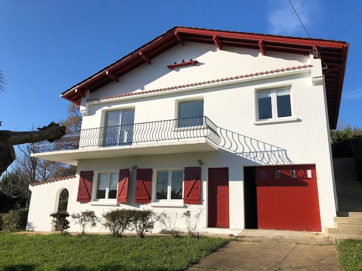 Maison Familiale Lumineuse- Quartier Calme - Ciboure