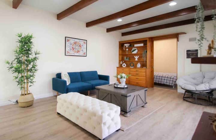 Stylish! Nice 2bd 2bath House In Burbank - Burbank, CA