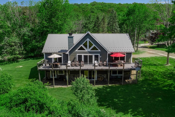 Beautiful, 6 Br/3 Bath Located 3 Mins To Village - Ellicottville, NY