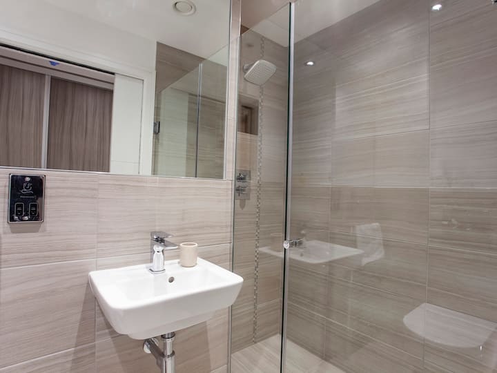 Cocoa Suite23-spacious Studio Apt,perfect Location - York