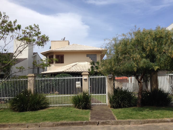 Casa Em Garopaba Com óTima Localização - Garopaba