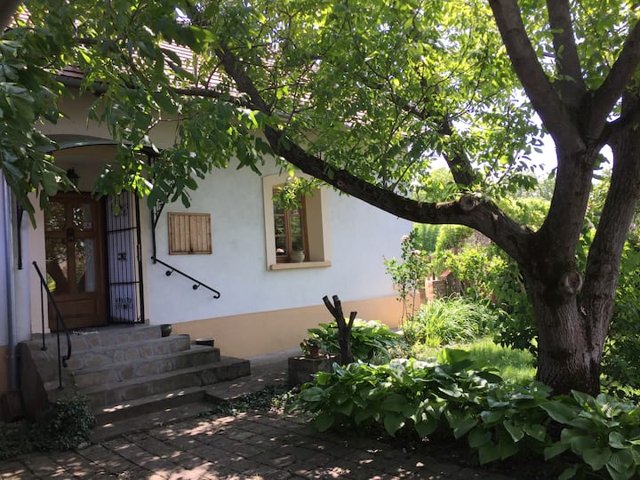 1885-ben éPült Romantikus Udvarház Szigligeten - Szigliget