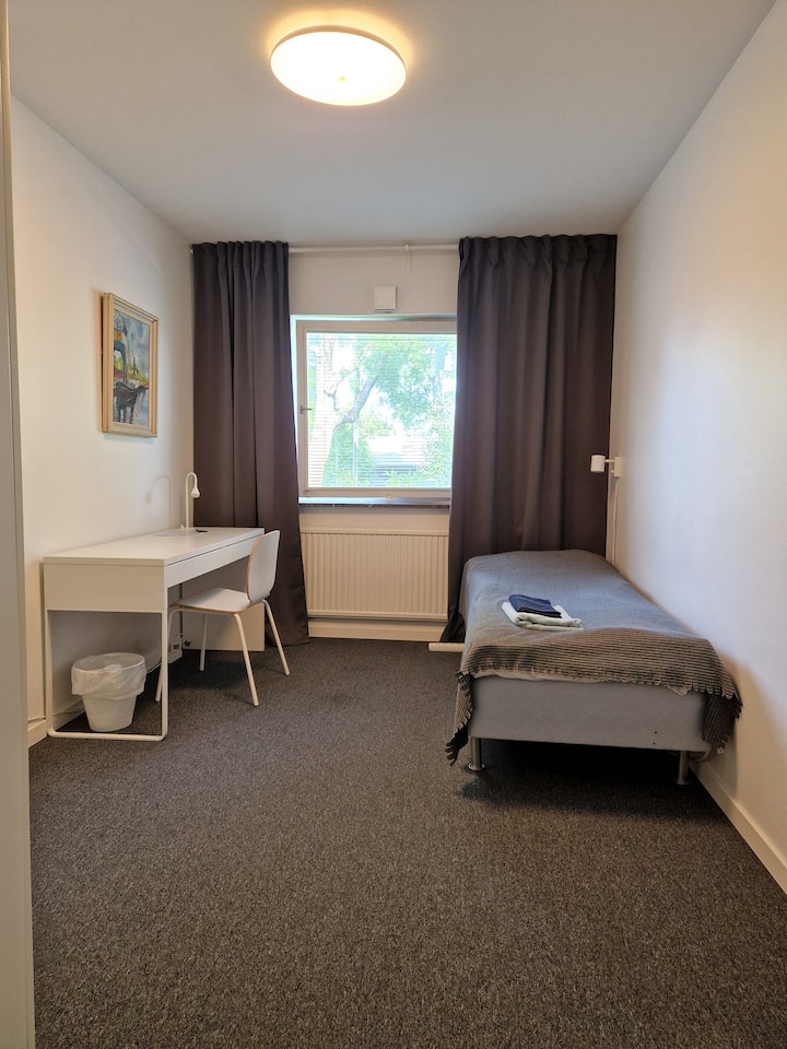 Newly Renovated Room For One Person (Room #4) - Suède