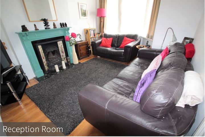 Canton Pool House - Cardiff