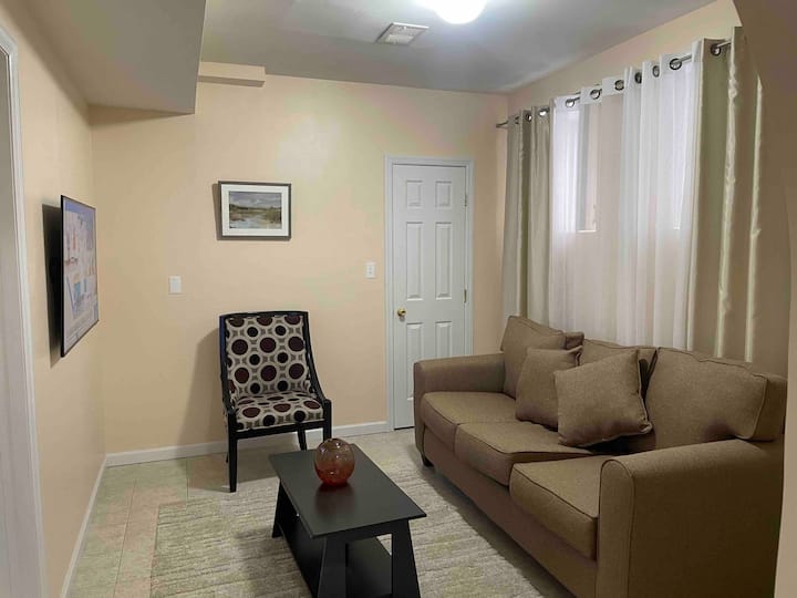 1-bedroom Rental - 1 Block From Express Bus To Nyc - Staten Island