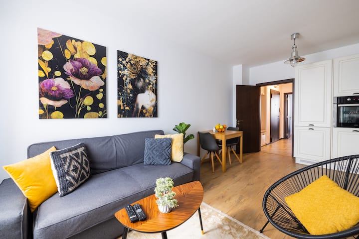 Chic Downtown Flat @ 2 Min To Pedestrian Zone - Varna