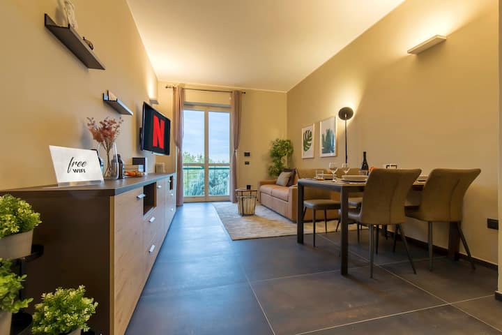 Modern & Bright 2 Bedroom Flat 50m From M4 Bolivar - Mediolan