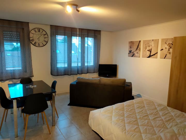 Joli Studio, Cuisine éQuipée, Lit Double, Au 3ème - Thionville