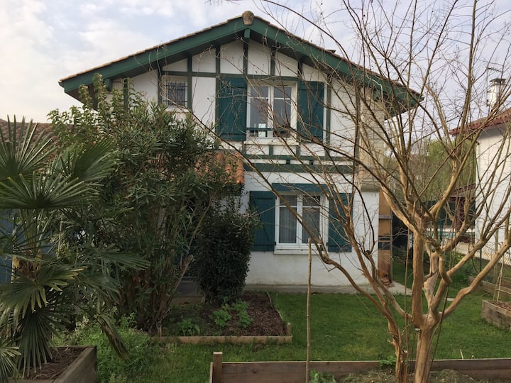 Maison Cosy & Calme. Jardin, Idéal Famille ! - Urrugne