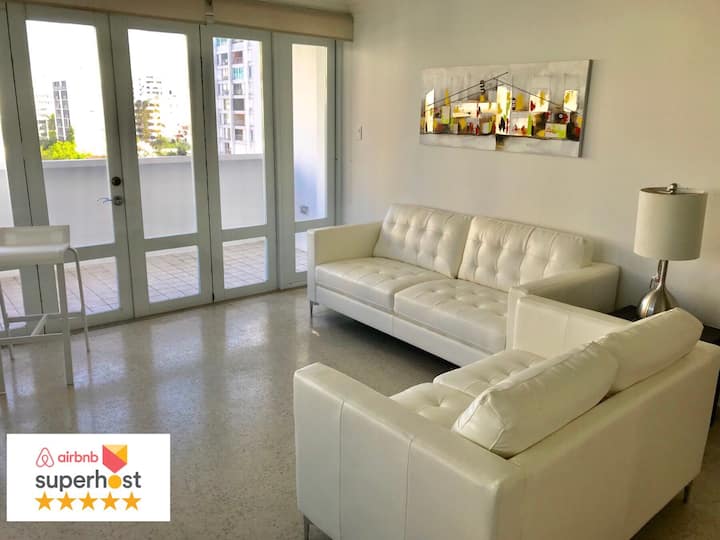 Condado Beach Next2hotels/bars/restaurants/parking - San Juan