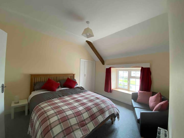 Kinnitty Village House - Birr