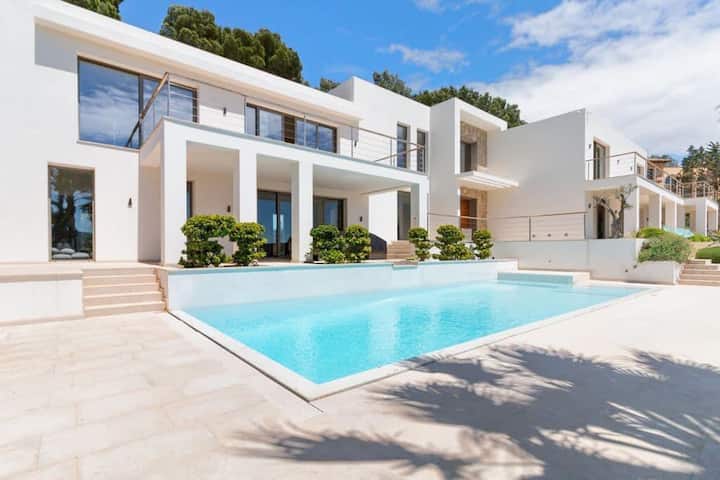 Exclusive White Villa With Highest Standards - Palma