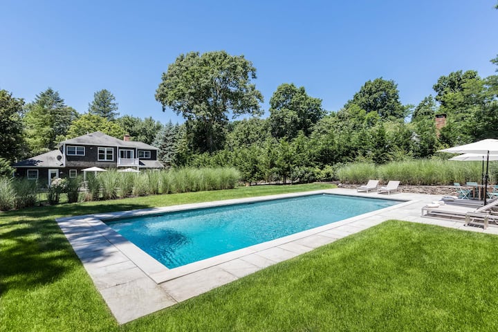 A Taste Of Europe In Sag Harbor - 4br / Pool - Sag Harbor