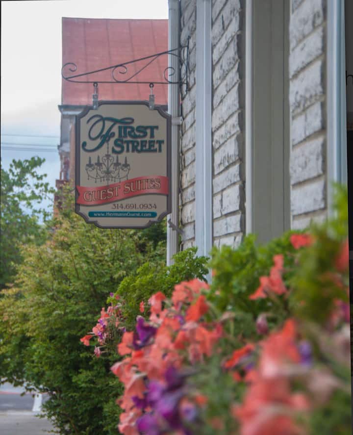 First Street Guest Suites - Hermann, MO