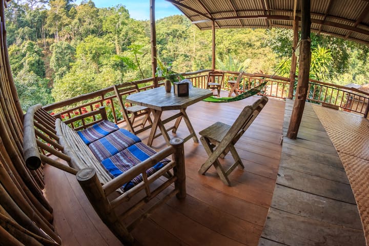 Tree House Hideaway - Chiang Mai