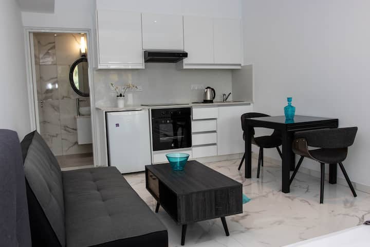 Superior Studio On Nissi Avenue In Ayia Napa - Ayia Napa