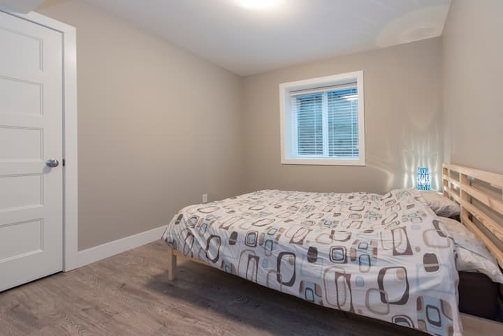 North Vancouver 2 Bedroom Suite - North Vancouver