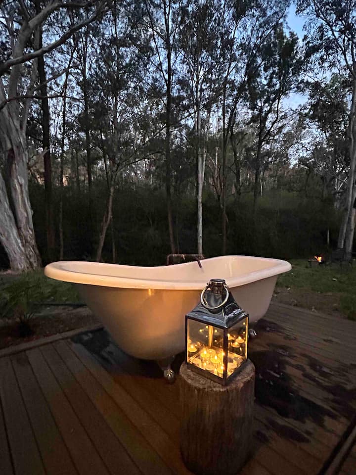 Valerie The Vintage Van On The Barrington River - Hunter Valley