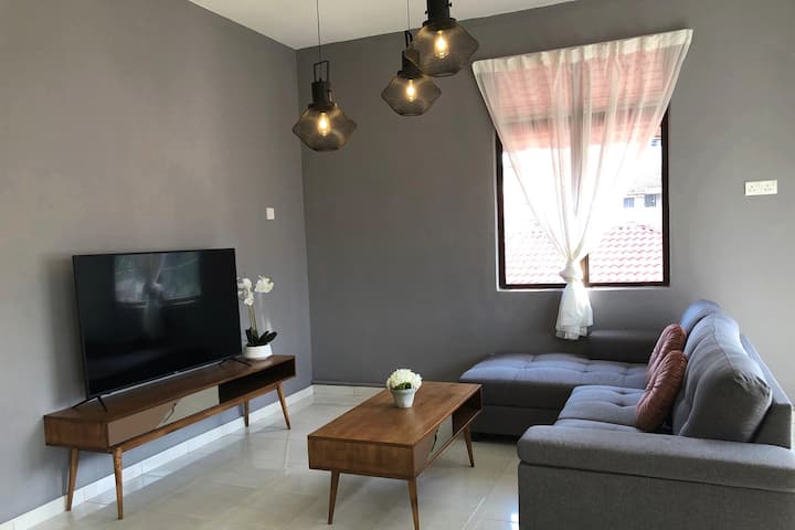 Scandinavian Style Homestay @ City Centre (15pax) - Malacca