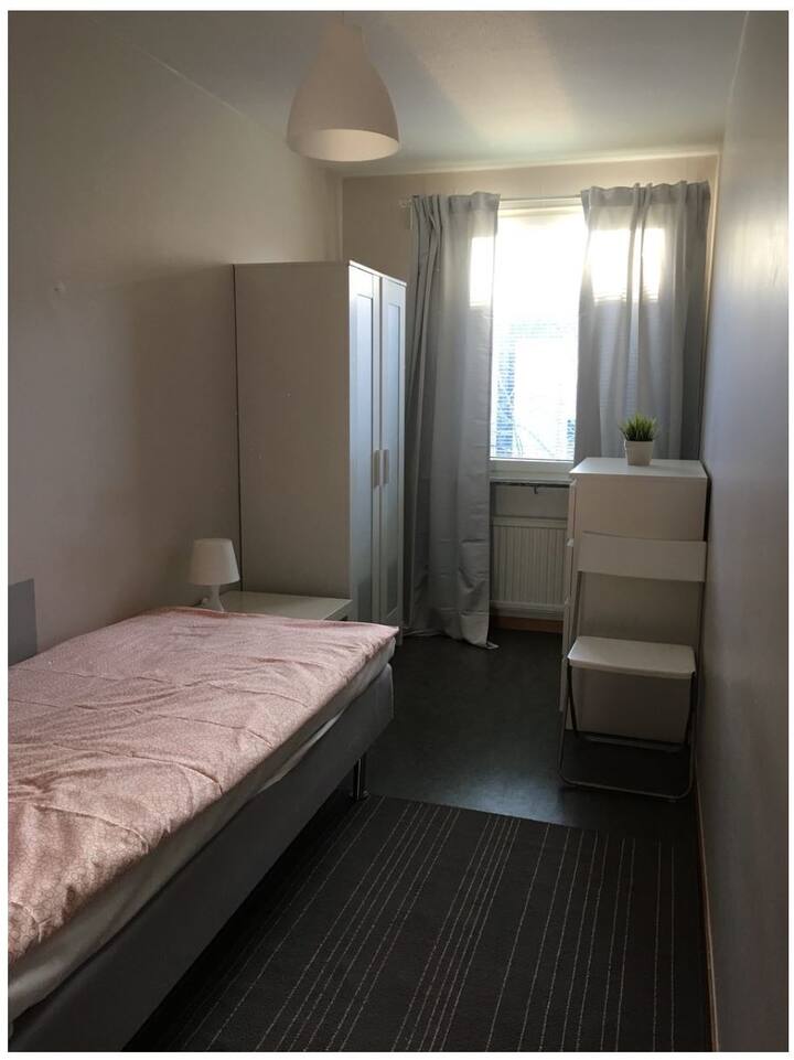 Linköping: Four Room Apartment With 8 Beds - Linköping
