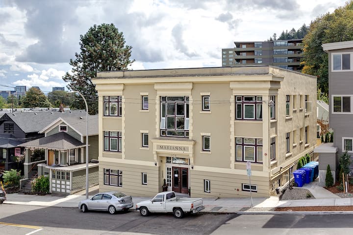 Marianna Condo - Portland