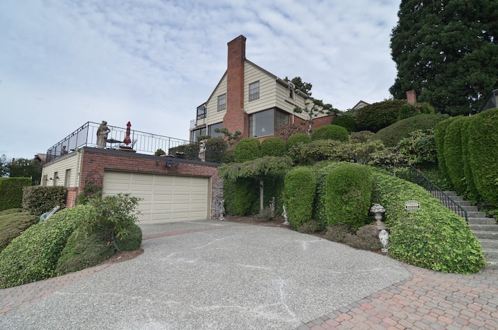 Villa Italia - Bainbridge Island, WA