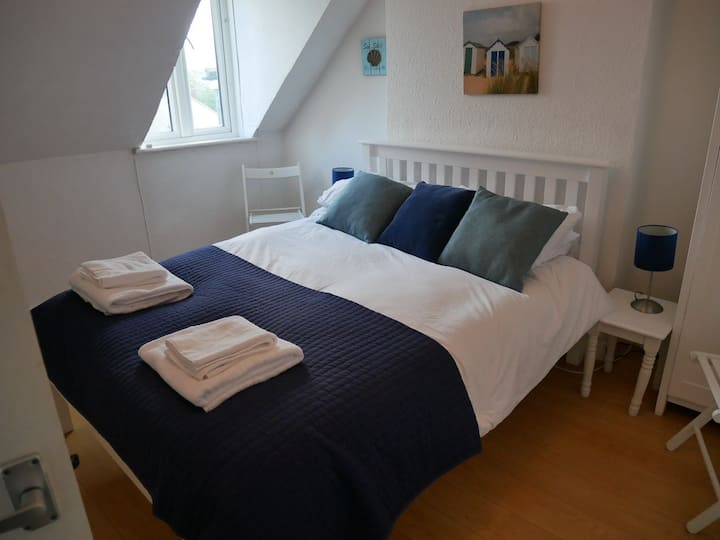 Beach One Min, Harbour 2 Mins, Full Kitchen - Whitstable