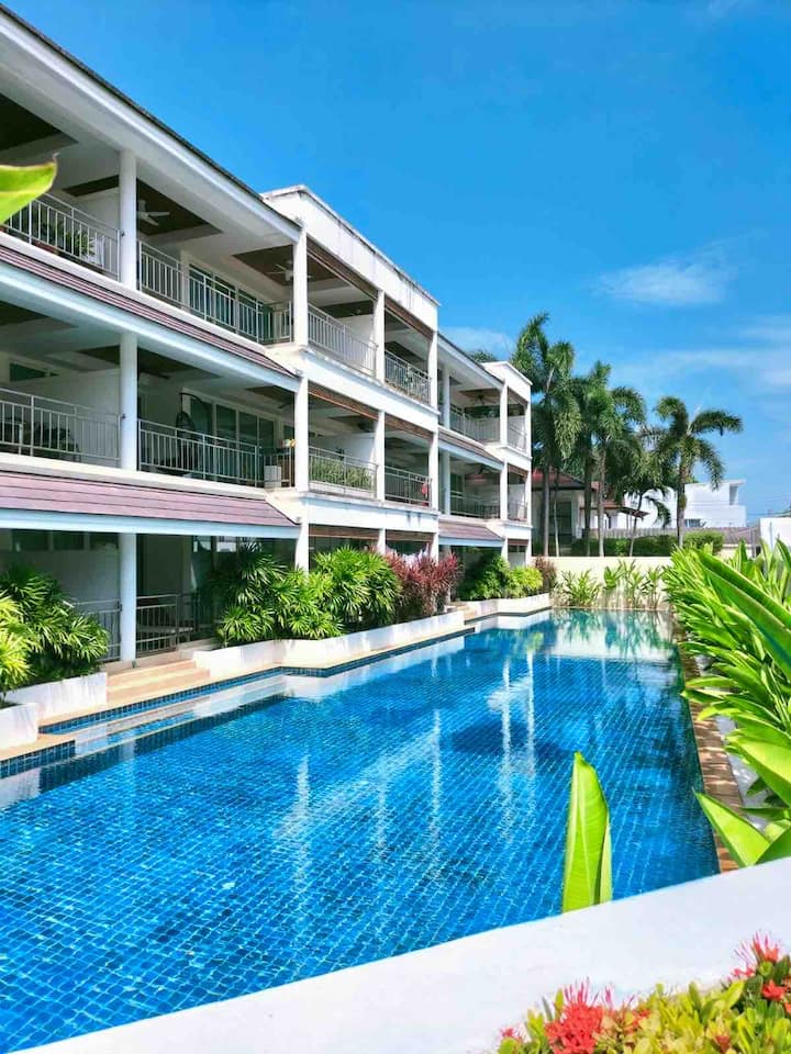 Luxury Apartment 105 Sqm With Direct Pool Access - Phuket
