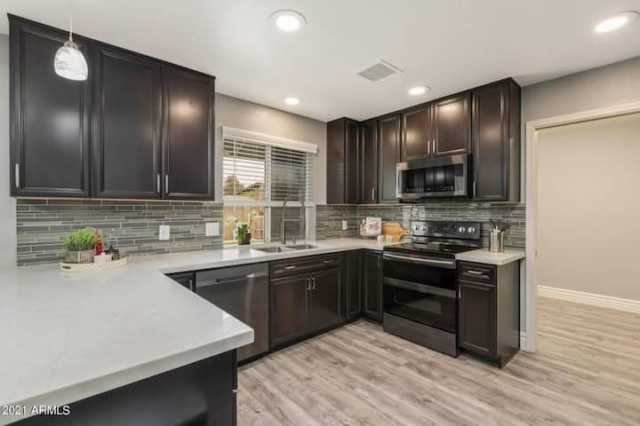 Private Oasis: Heated Pool & Quiet Neighborhood - Mesa, AZ