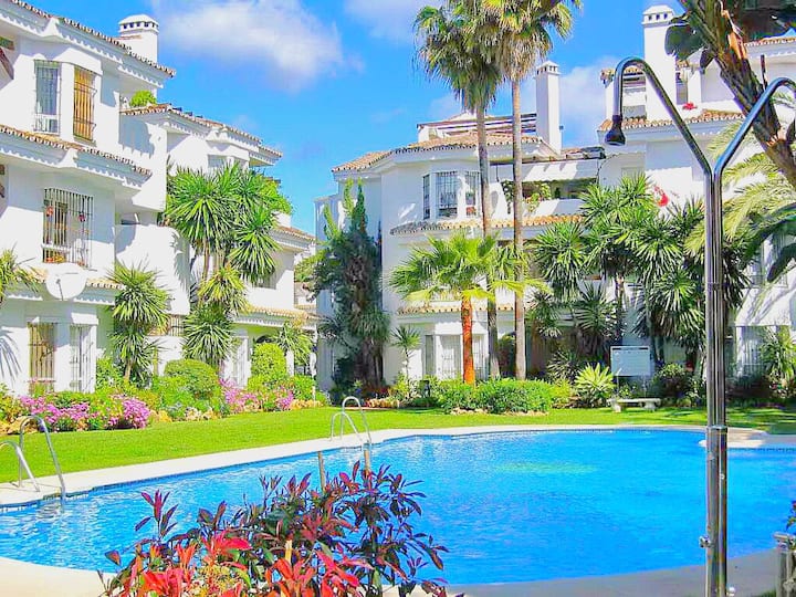 Puerto Banus 3bd | Wifi | Big Pool - Marbella