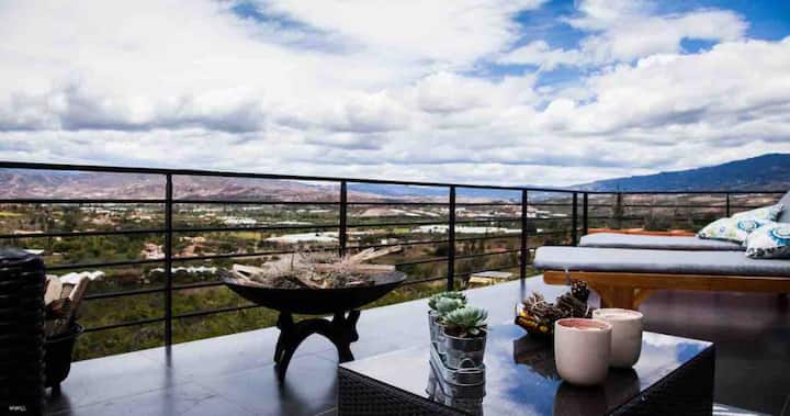La Lorenza: Casa Principal, Adobe Y Huéspedes - Sáchica