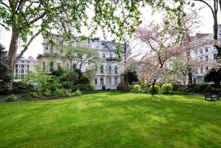* Luxury Flat In South Kensington * - Earl's Court