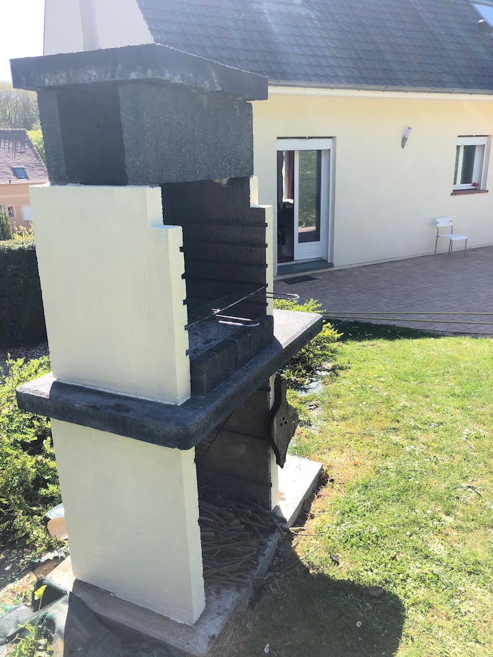 Pavillon Moderne Avec Grand Jardin Bien éQuipé - Oise