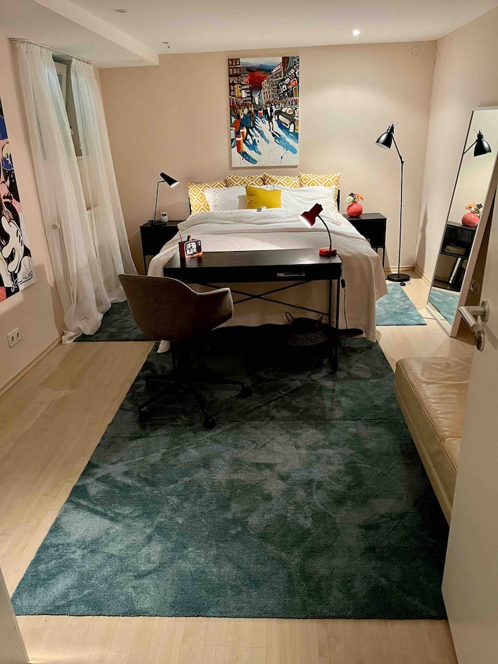 Gemütliches Souterrain Apartment Mit Parkplatz - Frankfurt