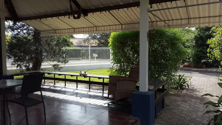 Coasy Nostalgic Tropical Vacation Home - Curaçao