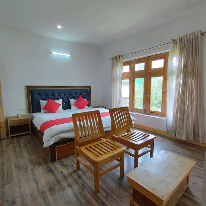Pamir Homestay, Centrally Located  With Kitchen - レー