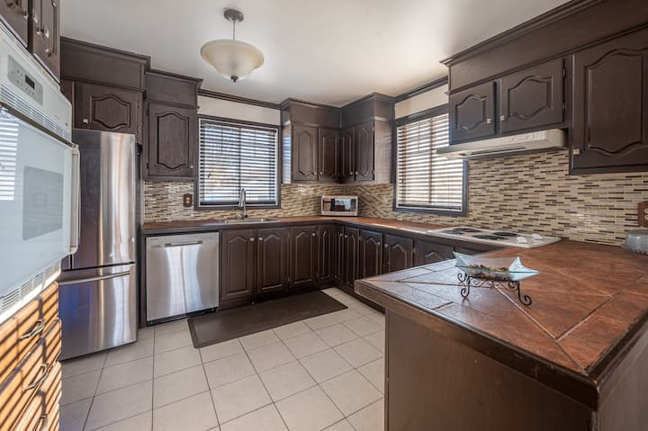 Le Bungalow Des Hauteurs Free Parking, Fast Wi-fi - Laurentides