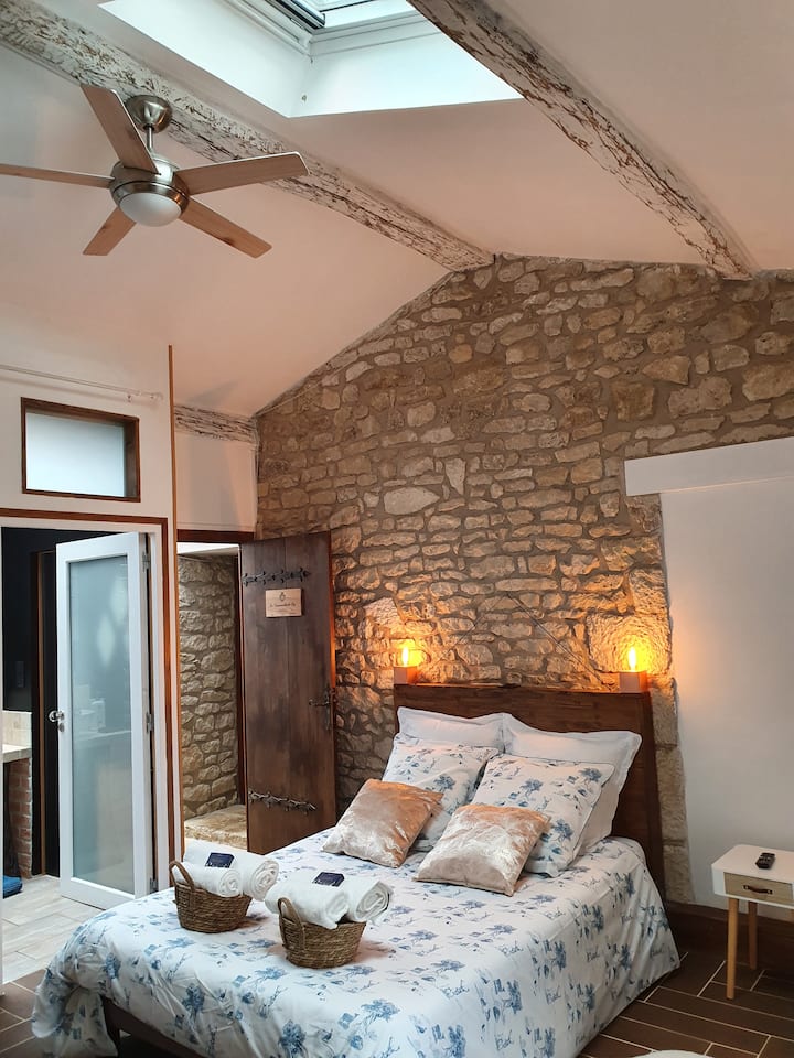 Chambre Indépendante Avec Sdb Et Accès Privés. - Fontenay-le-Comte