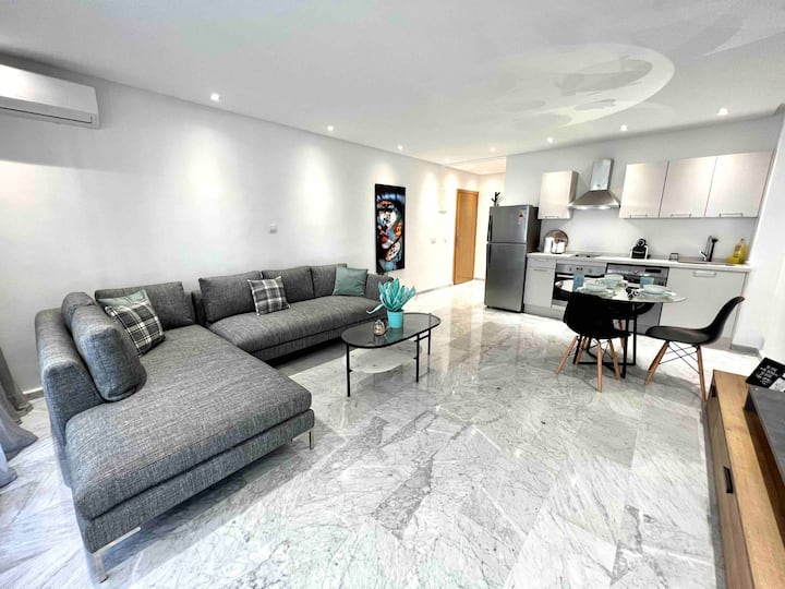 Gauthier Living 03 | Blue Flower · Central & Chic - Casablanca