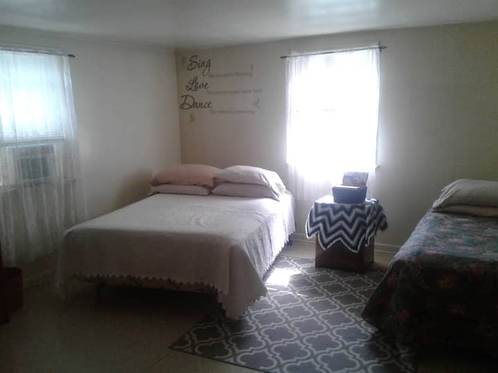King's Retreat.  ( In The Heart Of Amish Country) - Strasburg, PE USA