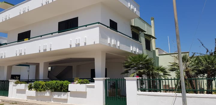 Appartamento In Villa - Primo Piano - Torre San Giovanni
