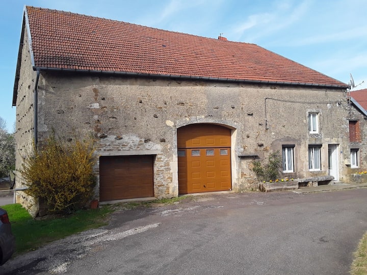Maison De Charme Dans Ancienne Ferme - Langres