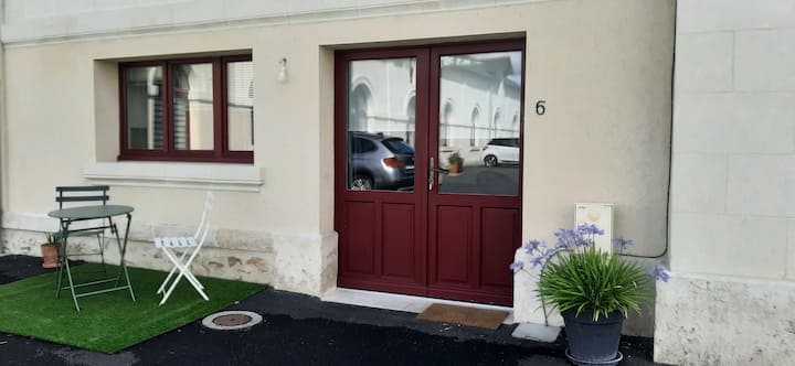 Maison De Ville Duplex -Parking Privé - Local Vélo - Saumur