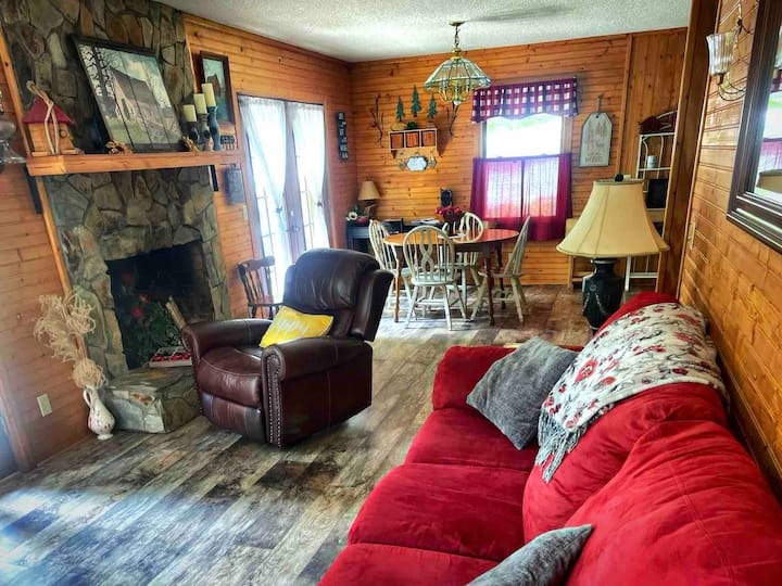 The Wright Cabin - Seagrove, NC
