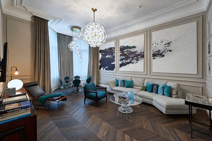 Exclusive Opportunity Since Construction In House - Vienna