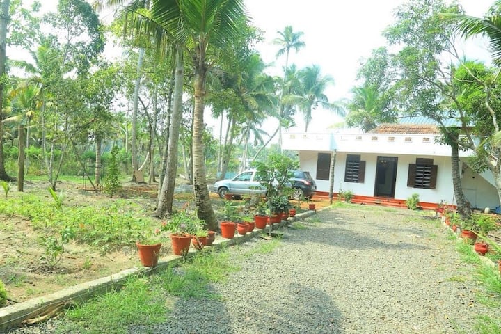 Renovated Country House - Vaikom