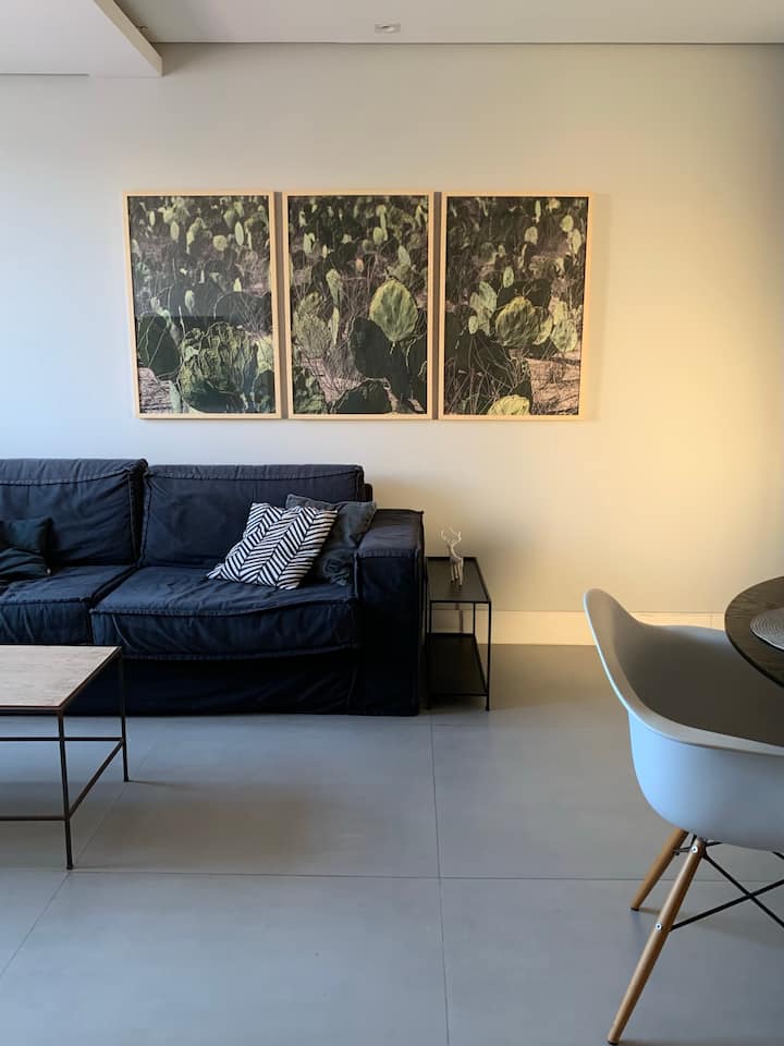 Belo Apto Na Primeira Quadra Da Praia - Maceió